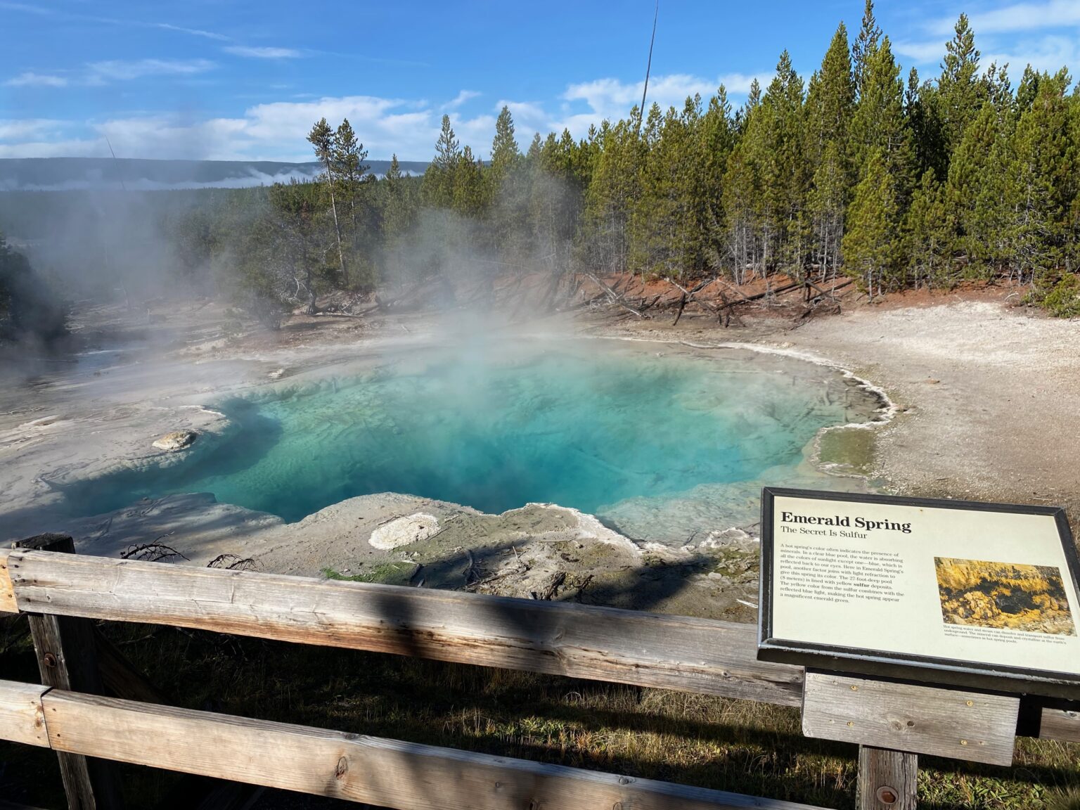 米北西部06: イエローストーン国立公園北部の間欠泉・温泉めぐり | 一生楽しむ旅